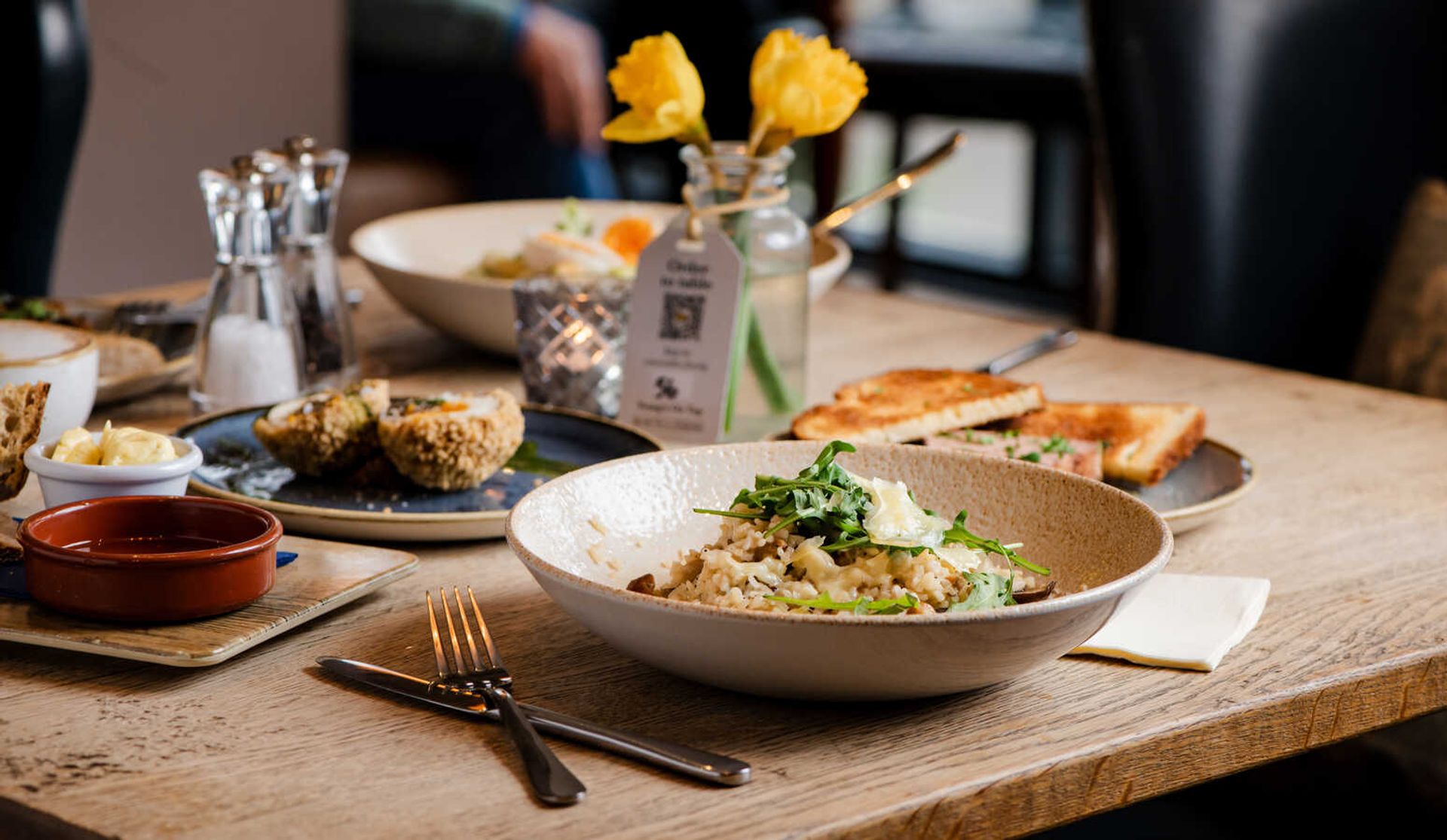 Food and Drinks - Bear Oxshott